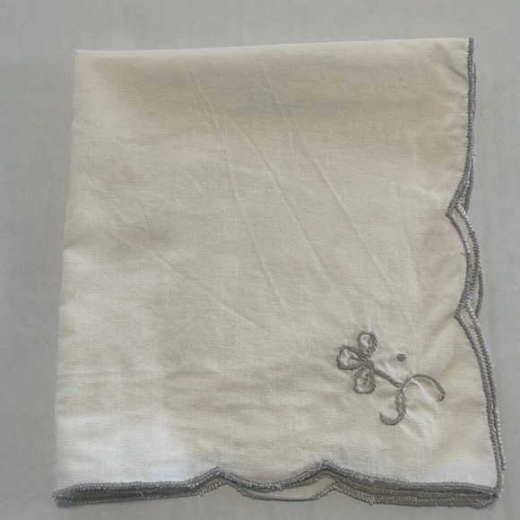 Dining | Vintage 6pc Set With Embroidered Design Dinner Napkins Beige ...